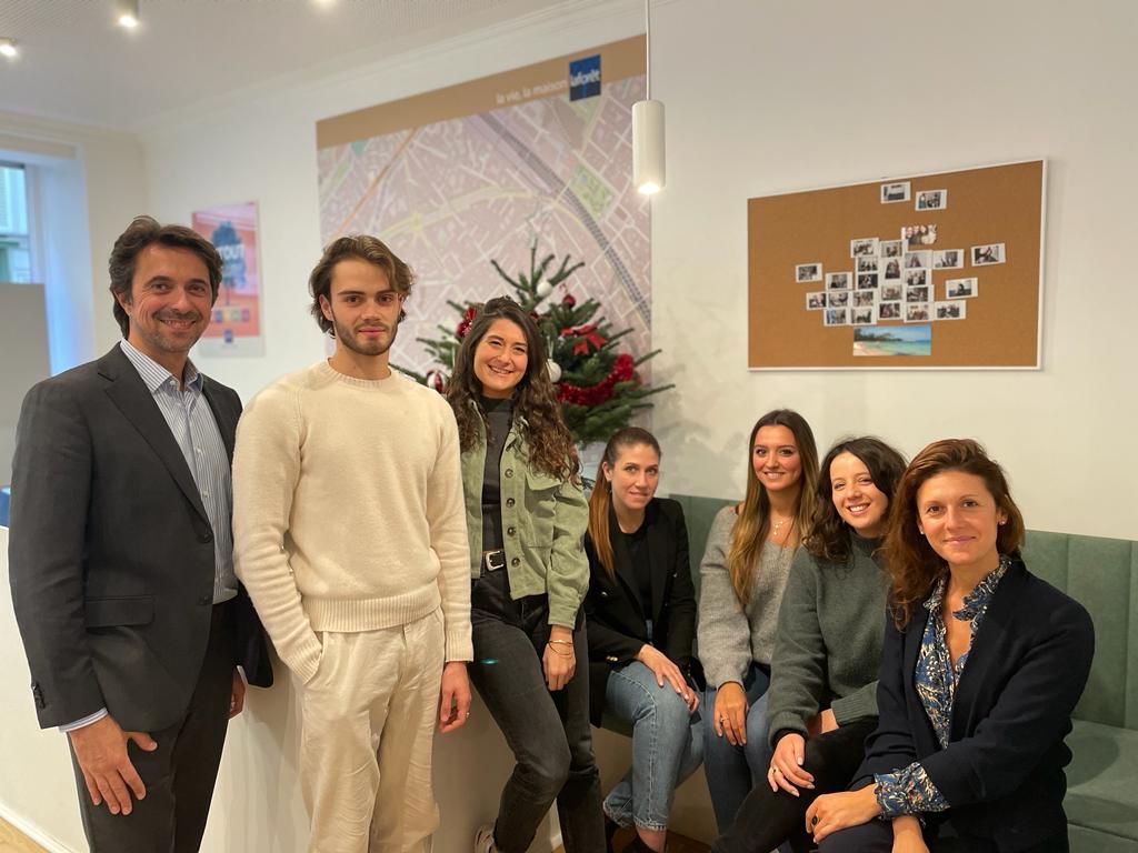 Notre équipe au grand complet ! - Actualités | Laforêt Paris 17 ⇔ ...